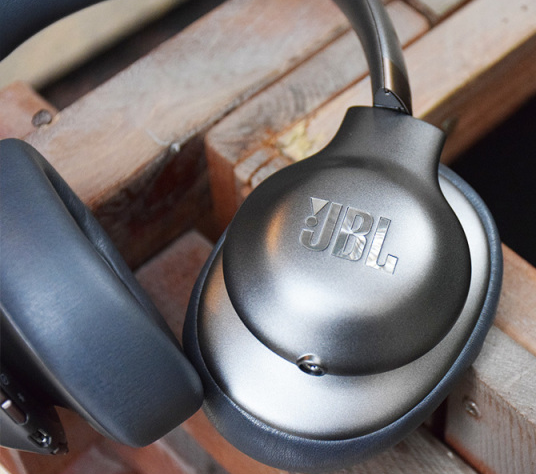 Custom print your logo on the earbuds, Introduce customized printing on ...